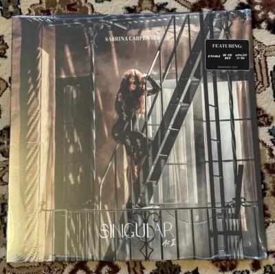 Gripsweat - Sabrina Carpenter Singular Act II black vinyl album from Disney